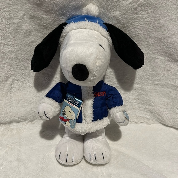 Peanuts | Holiday | Peanuts Snoopy Animated Plush Christmas Dancing ...